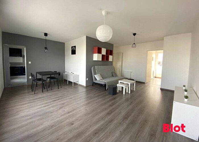 Appartement à louer - Cesson-Sévigné - 4 pièces - 3 chambres