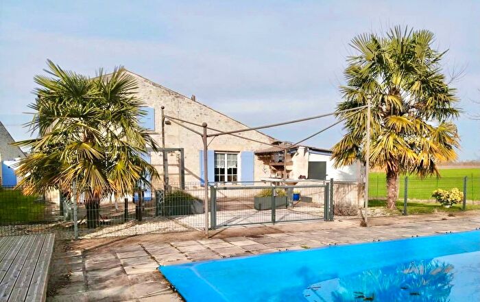 Maison à vendre - Saint-Germain-du-Seudre - 10 pièces - 5 chambres