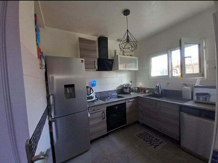 Appartement à vendre - Marseille e , LEstaque - 5 pièces - 4 chambres