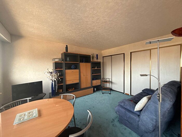 Appartement à louer - Thonon-les-Bains - 2 pièces - 1 chambre