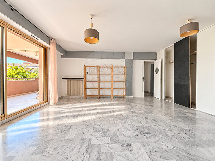 Appartement 3 pièces à vendre à Nice, Corniche Fleurie