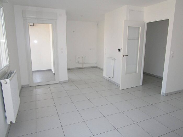 Appartement à louer - Clairmarais-Charles Arnould, Reims - 2 pièces - 1 chambre