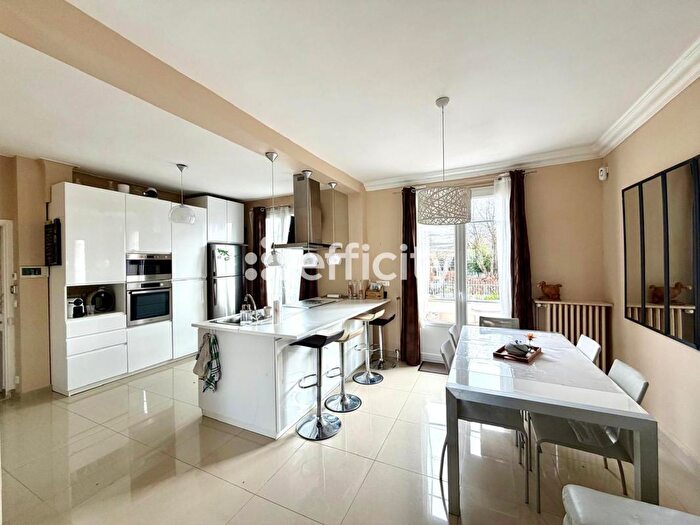 Maison à vendre - Mantes-la-Jolie, Gassicourt - 5 pièces - 3 chambres