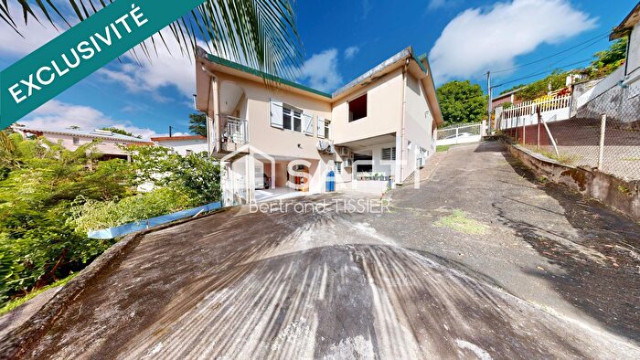 Maison à vendre - Le Lamentin - 7 pièces - 5 chambres