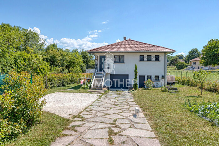 Saint-Vincent-de-Mercuze - Maison 7 pièces à vendre