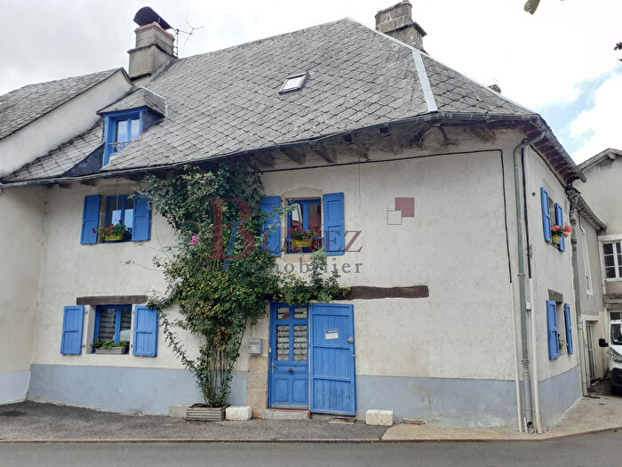 Pleaux : Maison 5 pièces à vendre