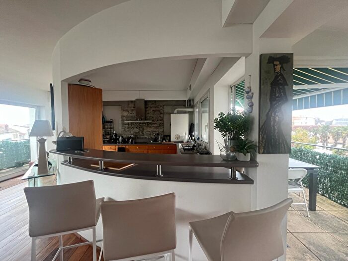Appartement 4 pièces à louer - Dax, Sablar