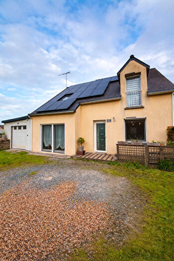 Maison à vendre - Saint-Nicolas-de-Redon - 6 pièces - 4 chambres