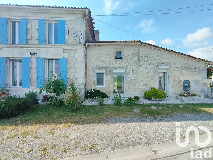 Maison à vendre - Chenac-Saint-Seurin-dUzet - 4 pièces - 3 chambres