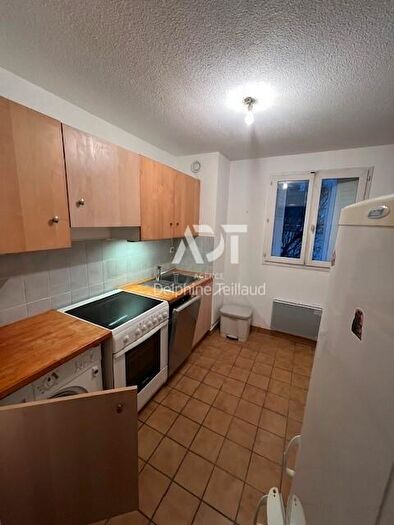 Appartement à louer - Grenoble, Berriat - 2 pièces - 1 chambre