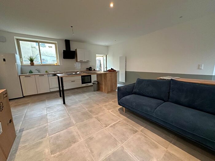 Maison à vendre - Surgères - 5 pièces - 4 chambres