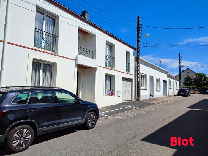 Maison 8 pièces à vendre à Nantes, Saint-Donatien, Tortière