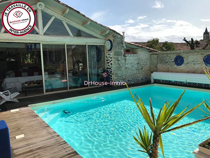 Maison à vendre - La Crèche - 10 pièces - 8 chambres