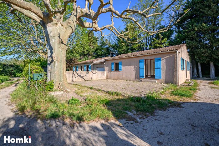 Maison 8 pièces à Cabannes, à vendre