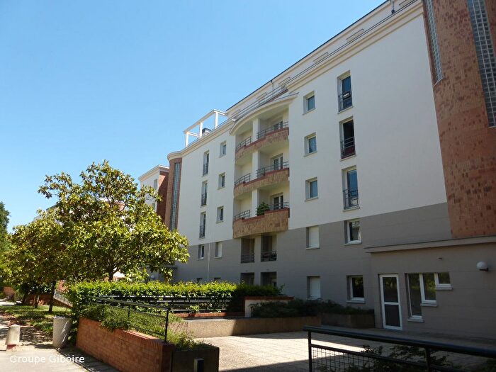 Appartement à louer - Quartiers Centre, Thabor, Oberthür - 1 pièce - 1 chambre