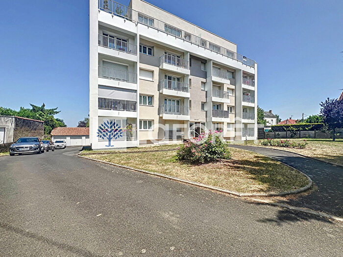 Appartement à vendre - Thouars - 2 pièces - 1 chambre