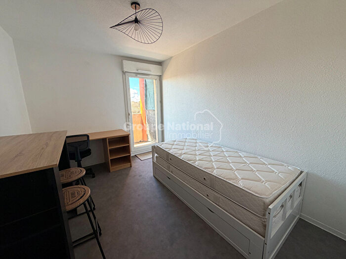 Appartement à louer - Nîmes, Placette - 1 pièce