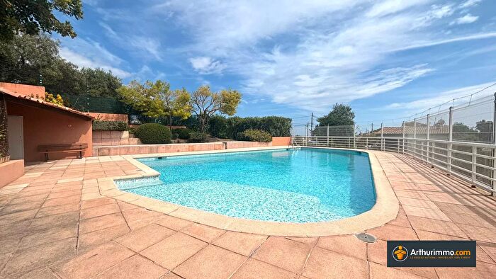 Appartement 3 pièces à Nice, Saint-Pierre de Feric, à vendre