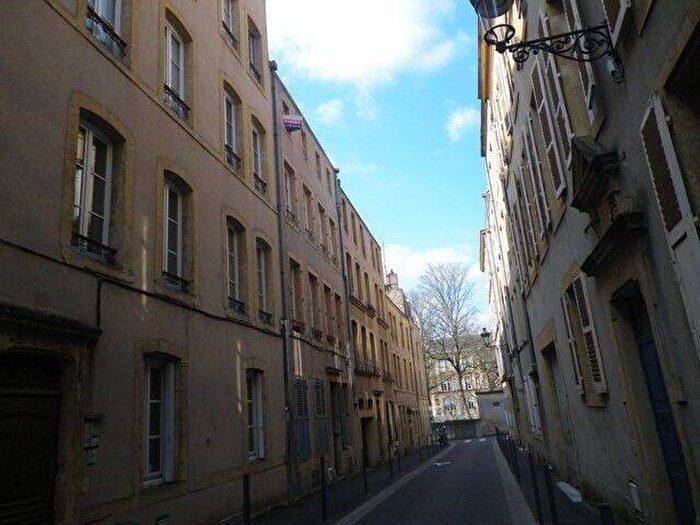 Appartement à louer - Centre-Ancienne Ville, Metz - 2 pièces - 1 chambre