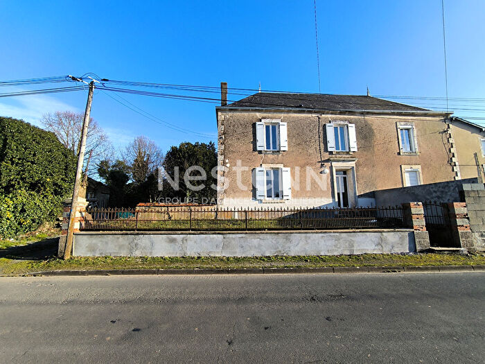 Maison à louer - Saint-Étienne-de-Brillouet - 4 pièces - 3 chambres