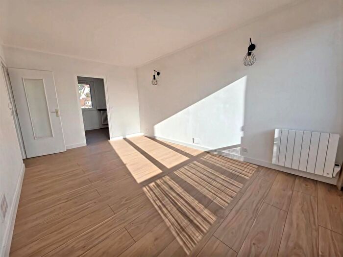 Appartement à vendre - Triel-sur-Seine - 3 pièces - 2 chambres