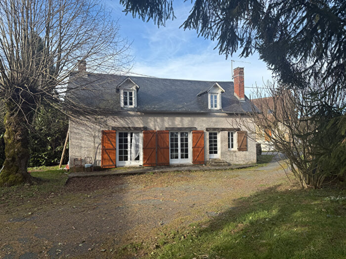 Maison à vendre - Saint-Sornin-Lavolps - 4 pièces - 3 chambres