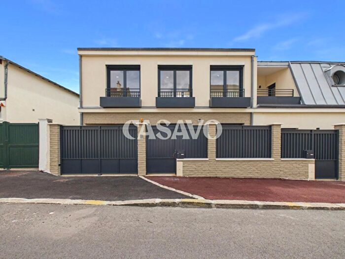 Suresnes, République : Maison 6 pièces à vendre