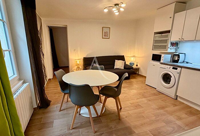 Appartement à louer - Notre Dame, Versailles - 2 pièces - 1 chambre
