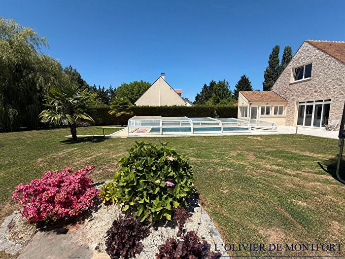 Maison 7 pièces à Les Essarts-le-Roi, à vendre