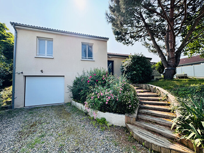 Maison à vendre - Lezoux - 4 pièces - 3 chambres