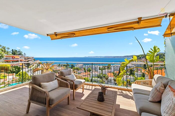 Appartement 3 pièces à Nice, Mont-Boron, à vendre
