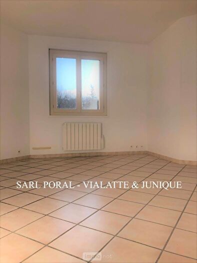 Appartement à louer - Ambérieu-en-Bugey - 2 pièces - 1 chambre