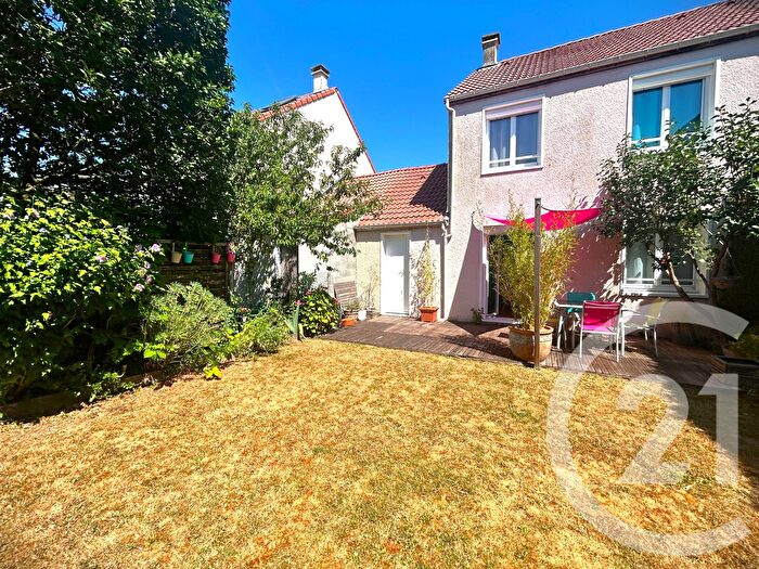 Étampes, Guinette : Maison 4 pièces à vendre