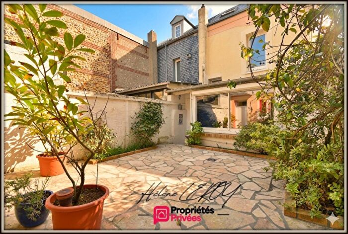 Maison 3 pièces à Fécamp, Front de Mer, Ecole du Port, à vendre