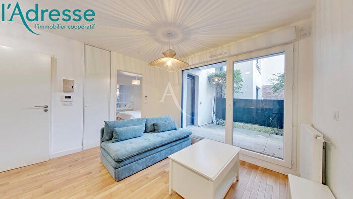 Appartement à louer - Noisy-le-Grand, Centre-ville - 2 pièces - 1 chambre