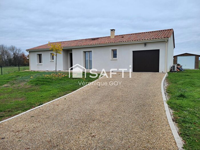 Maison à vendre - Bourg-du-Bost - 4 pièces - 3 chambres