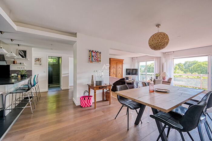 Appartement à vendre - Sèvres, Croix-Bosset, Monesse, Brancas - 5 pièces - 3 chambres