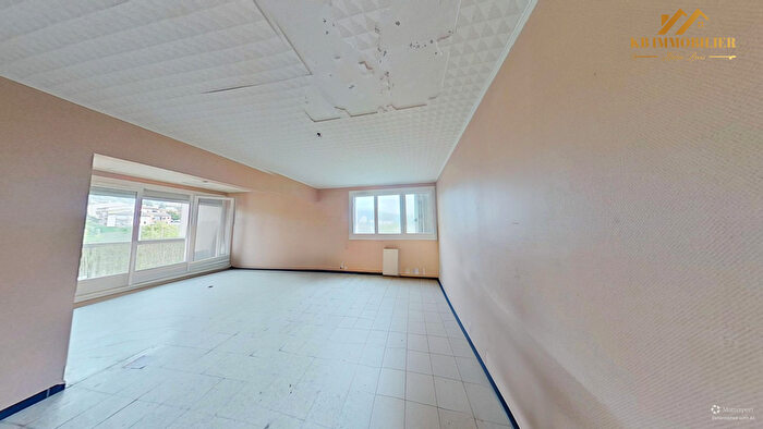 Appartement à vendre - Privas - 5 pièces - 3 chambres