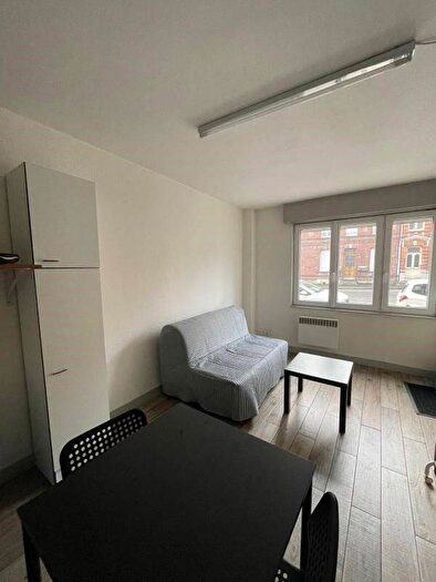 Appartement 1 pièce à louer à Cheminots-Acacias-Faubourg de Lille, Valenciennes