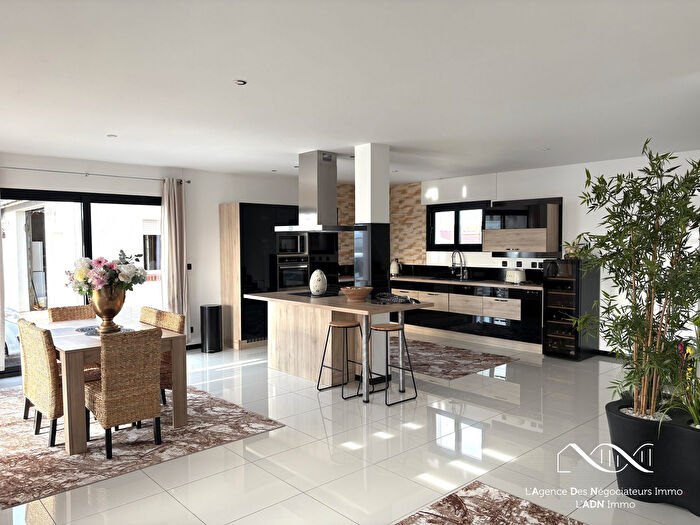 Maison à vendre - Saint-Martin-dAbbat - 4 pièces - 2 chambres