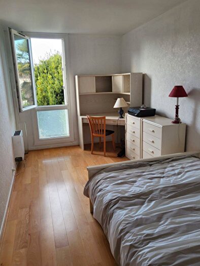 Appartement à louer - La Sourderie, Montigny-le-Bretonneux - 4 pièces - 3 chambres