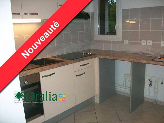Appartement 3 pièces à Championnet-Caserne de Bonne, Grenoble, à louer