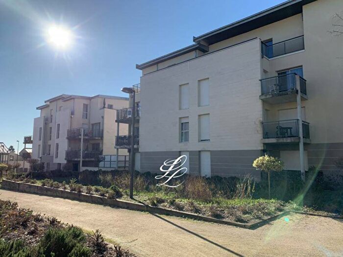 Appartement à louer - Paul Bert, Tours - 3 pièces - 2 chambres