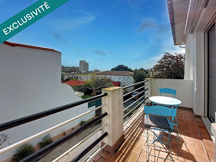 Appartement à vendre - Royan, Centre-ville - 2 pièces - 1 chambre