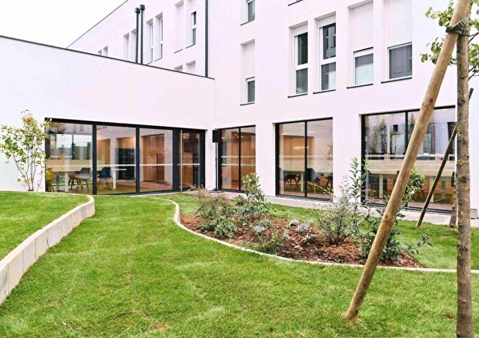 Appartement à louer - Garibaldi-Ottino-Porte de Saint Ouen, Saint-Ouen - 1 pièce