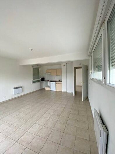 Appartement à louer - Saint-Saulve - 2 pièces - 1 chambre