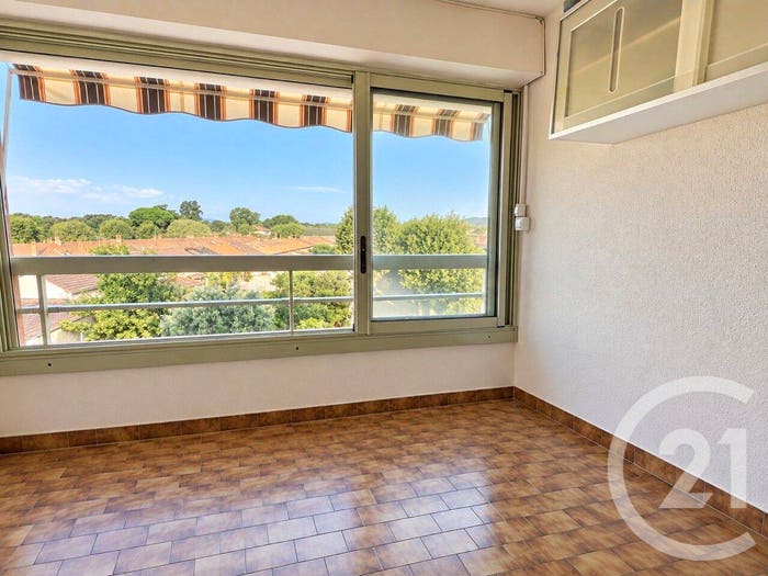 Appartement 1 pièce à La Londe-les-Maures, à louer