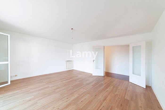 Appartement à louer - Montrapon, Montboucons, Besançon - 3 pièces - 2 chambres