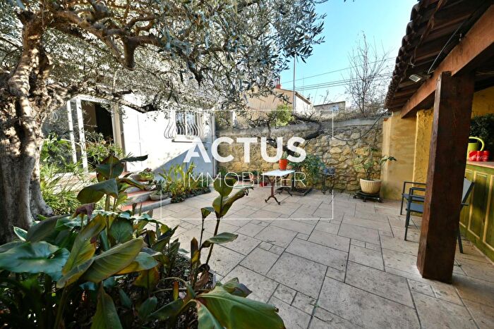 Maison à vendre - Salon-de-Provence, Monaque, Craponne - 5 pièces - 3 chambres