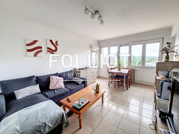 Appartement à louer - Vire, Centre-ville, Gare - 4 pièces - 3 chambres